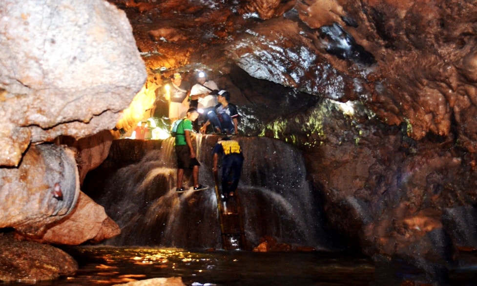 Mau Masuk Goa? Jangan Lupa Bawa Perlengkapan Ini Ya! – Majalah YoExplore